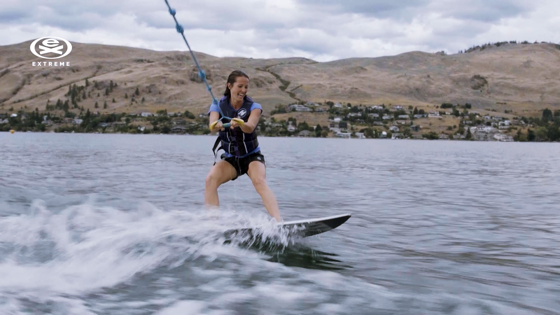 Facing Waves - Extreme Channel